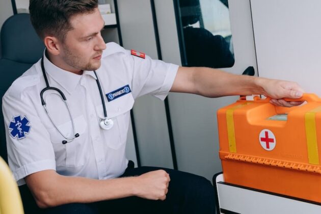 From Bystander To Hero: How CPR And First Aid Training Can Empower You